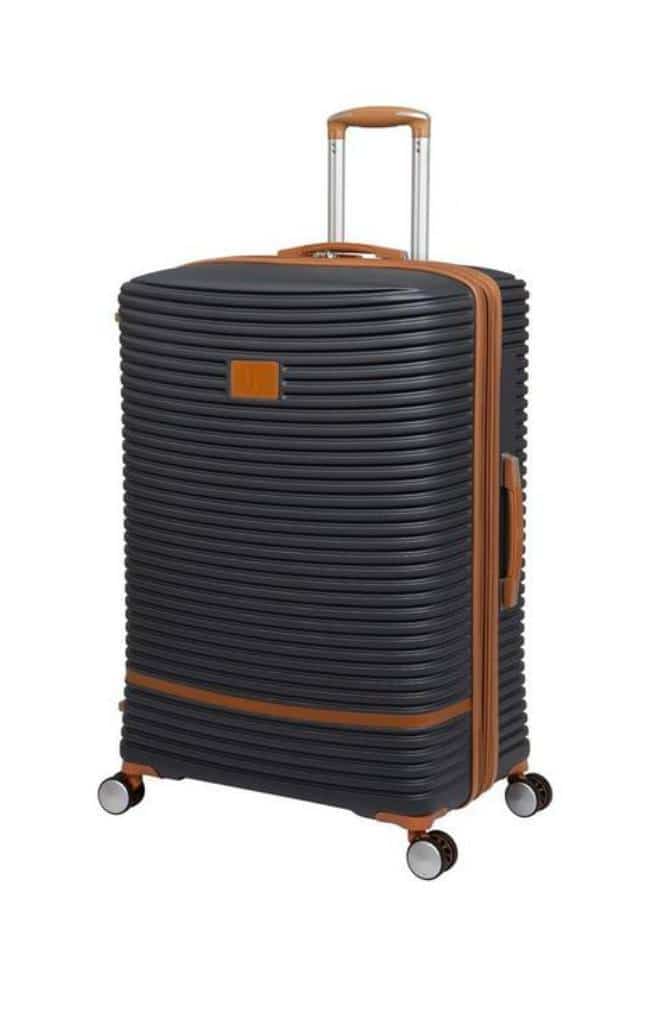 10 perfect Christmas present ideas for travel lovers - Globetotting